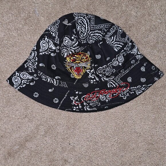 Ed Hardy | Accessories | Nwot Ed Hardy Black Reversible Bucket Hat ...